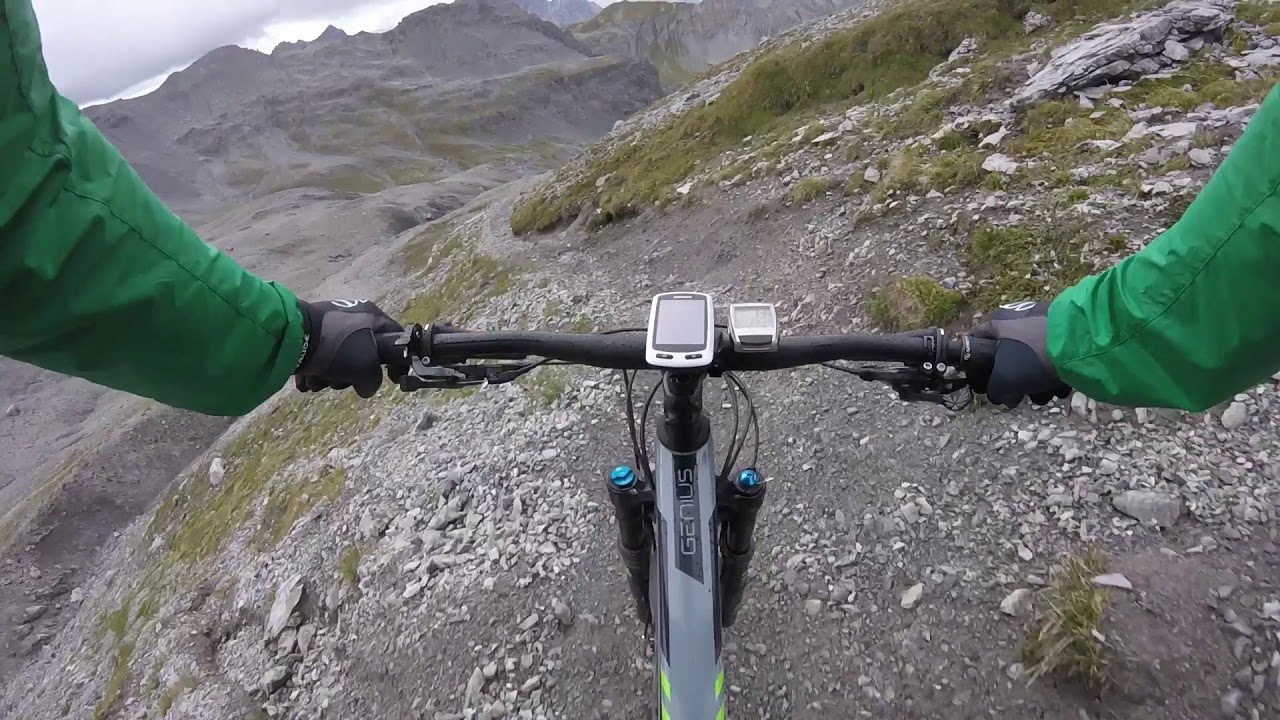 Discesa dal Piz Umbrail al lago di Rims in mtb - YouTube