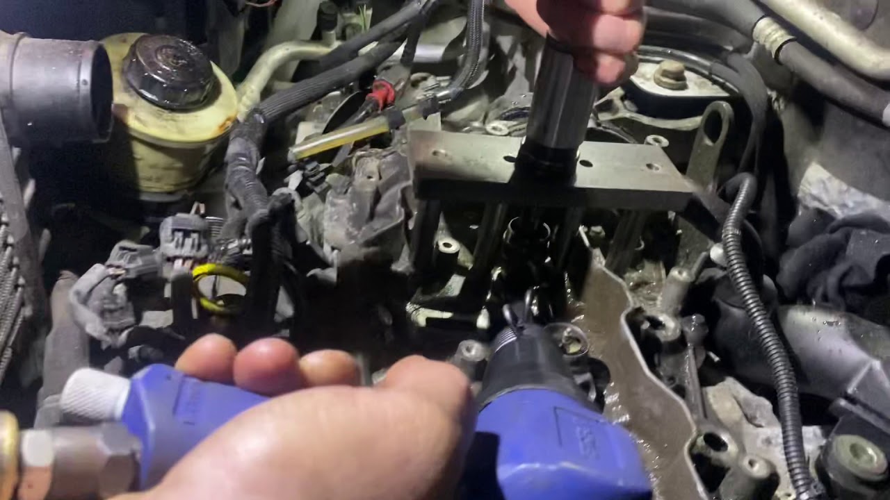 M9R 20dci siezed injector removal - YouTube