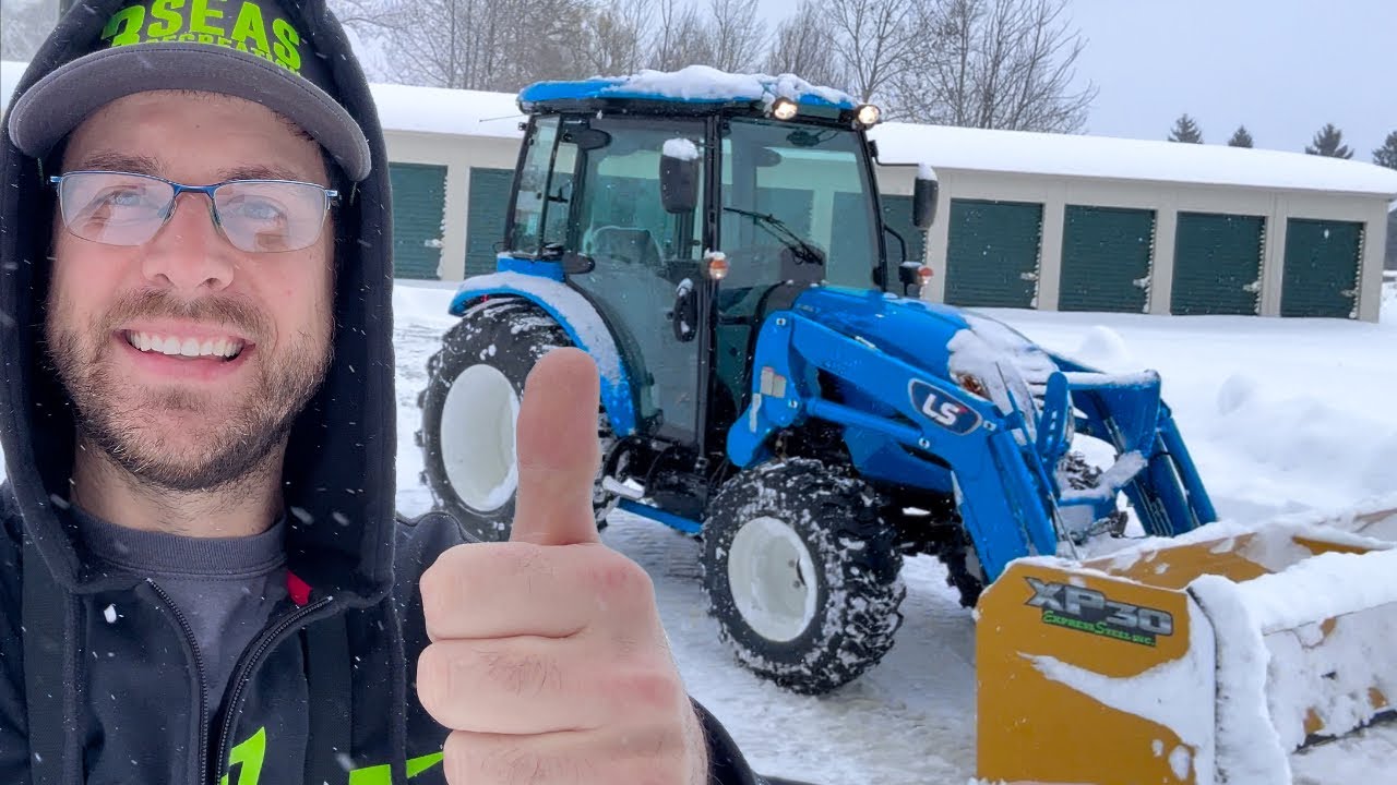 Best Equipment For Plowing Snow: 47 HP Utility Tractor with Snow Push ...