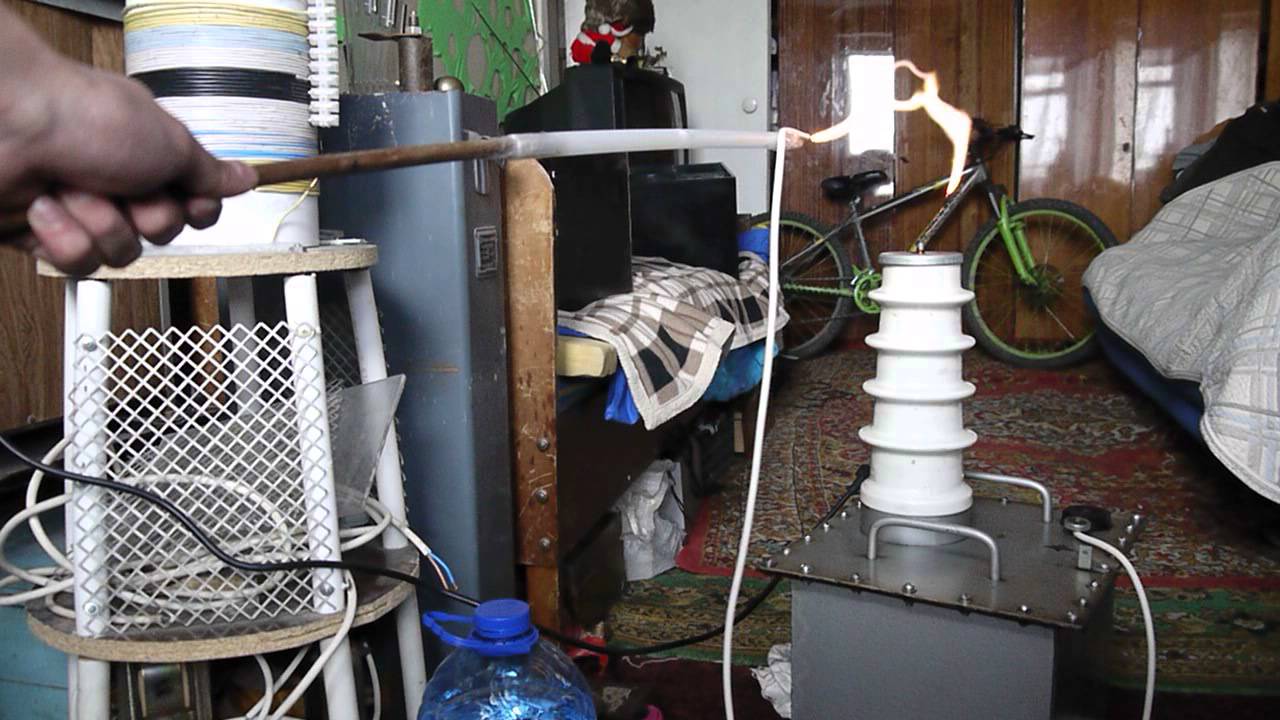 100kV electrical ark - YouTube