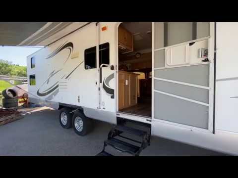 JAZZ by THOR 36' Travel Trailer - YouTube