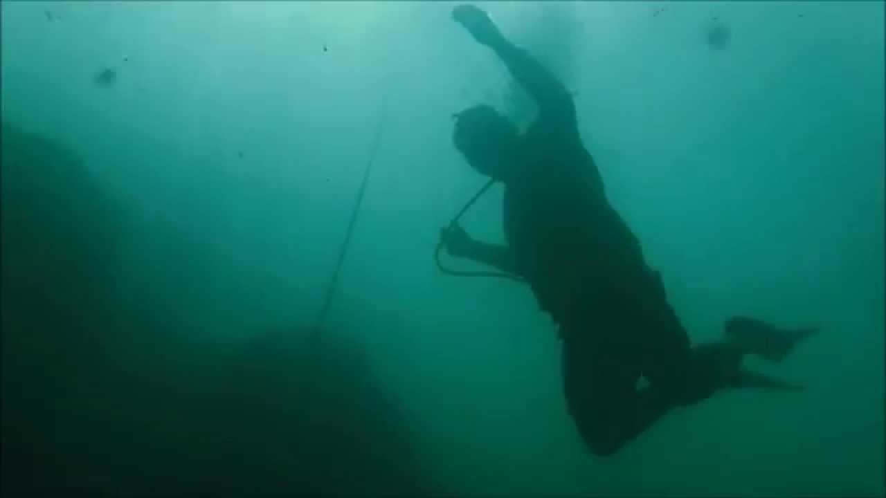 Diving Hospital Hole using the Gator Gill 12 volt powered Hookah - YouTube