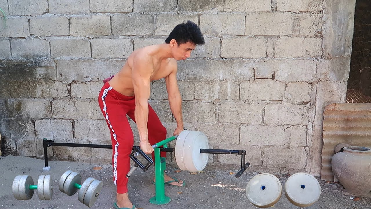 Building My Homemade Gym Day 1 - YouTube