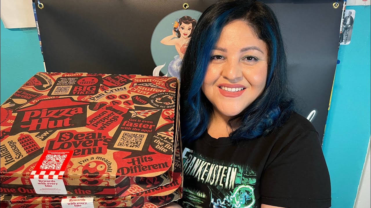 New! Tavern Style Pizza From Pizza Hut #foodie 2024 - YouTube