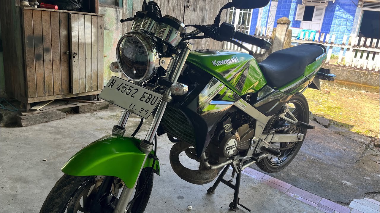 Ninja R 2013 hijau pertama saya - YouTube