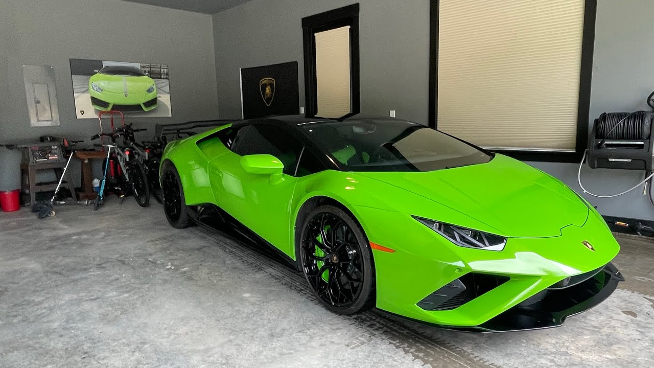 How to drive a Lamborghini - YouTube