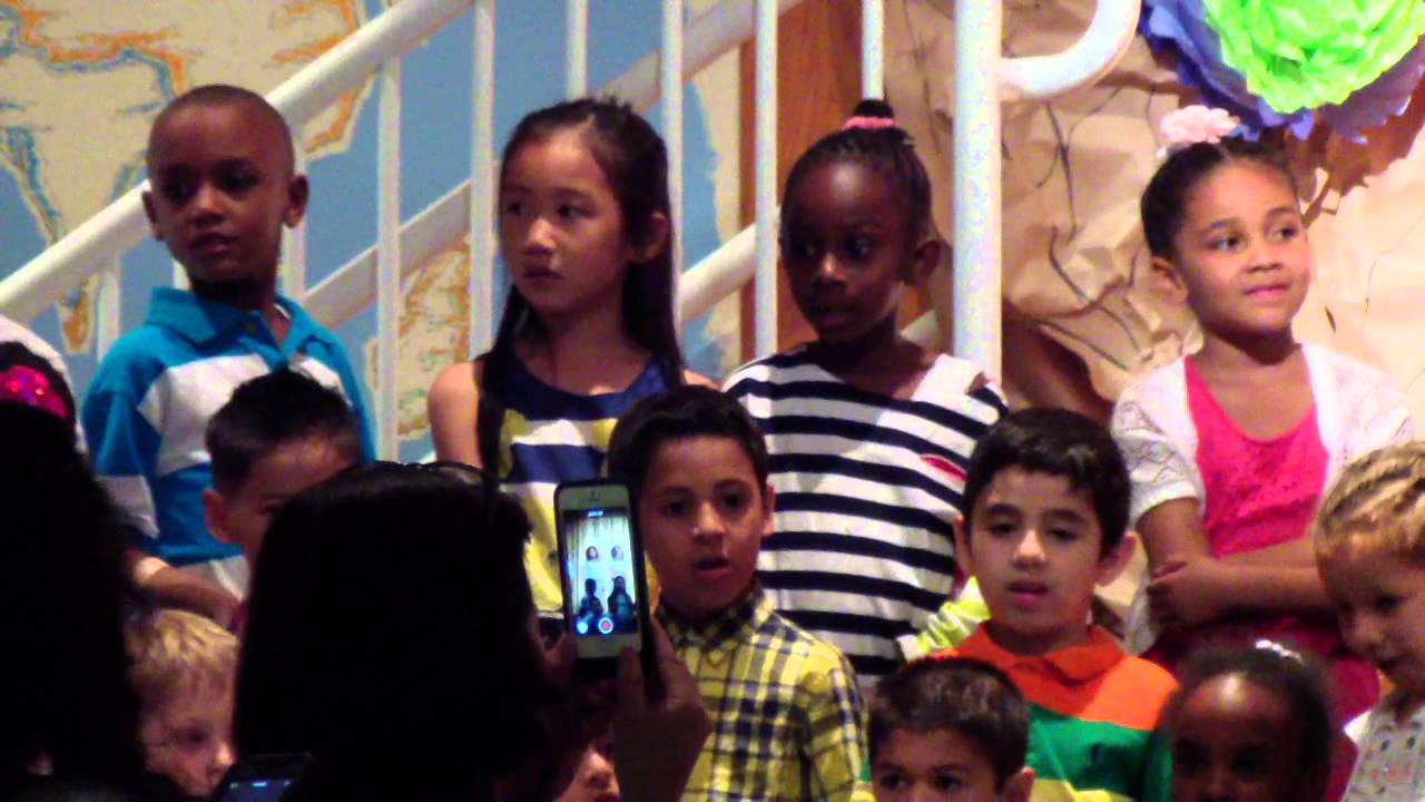 Mui Mui K- graduation-1 - YouTube