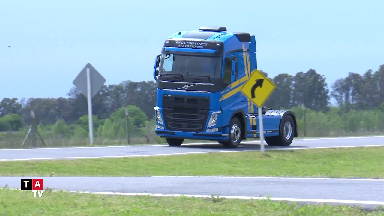 Institucional Volvo: Lanzamiento Volvo FH Perfomance Edition - YouTube
