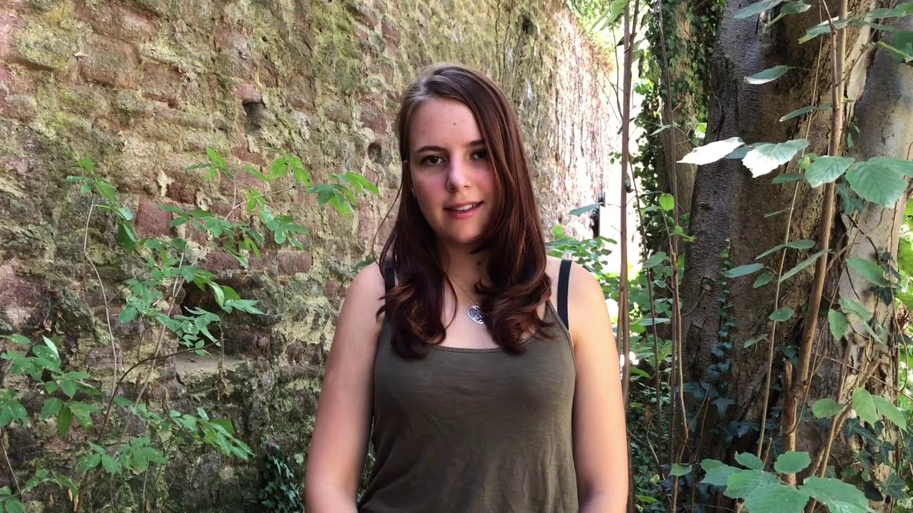 Yellow Flicker Beat (Lorde) Covered By Nora Leoni - YouTube