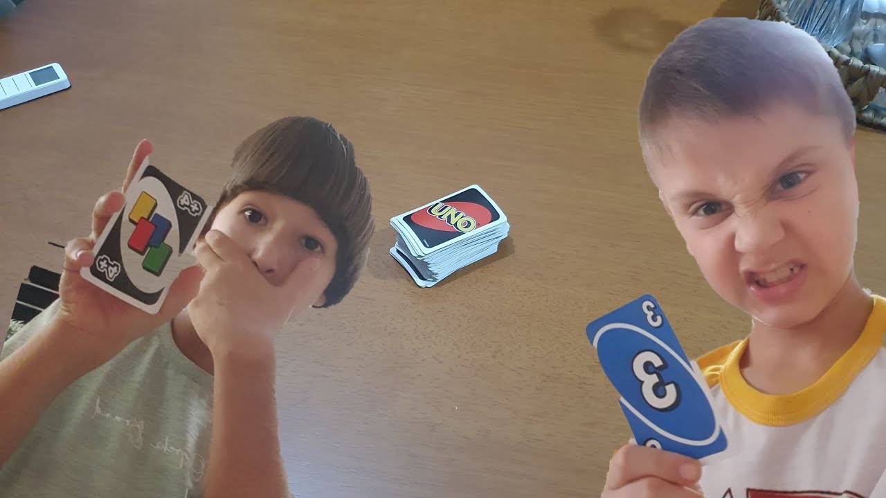 eu joguei uno com o gui - YouTube