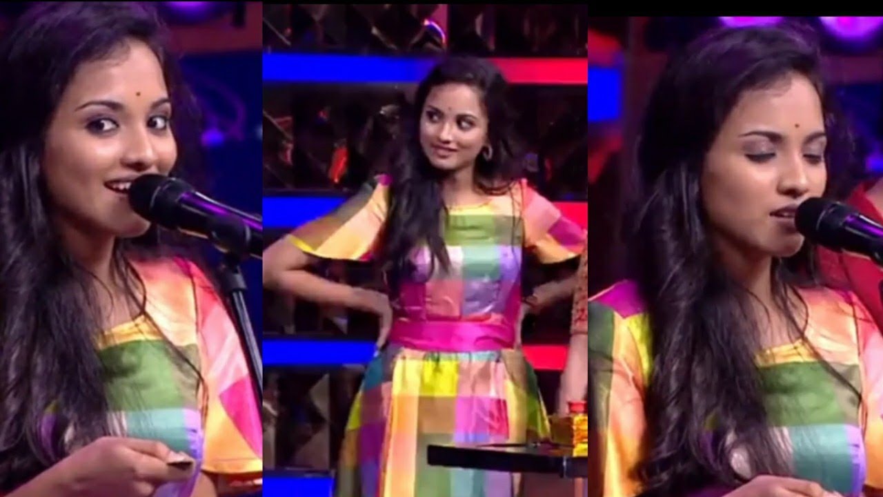 Manasi Cute reaction Super singer scooting spot🎼 - YouTube