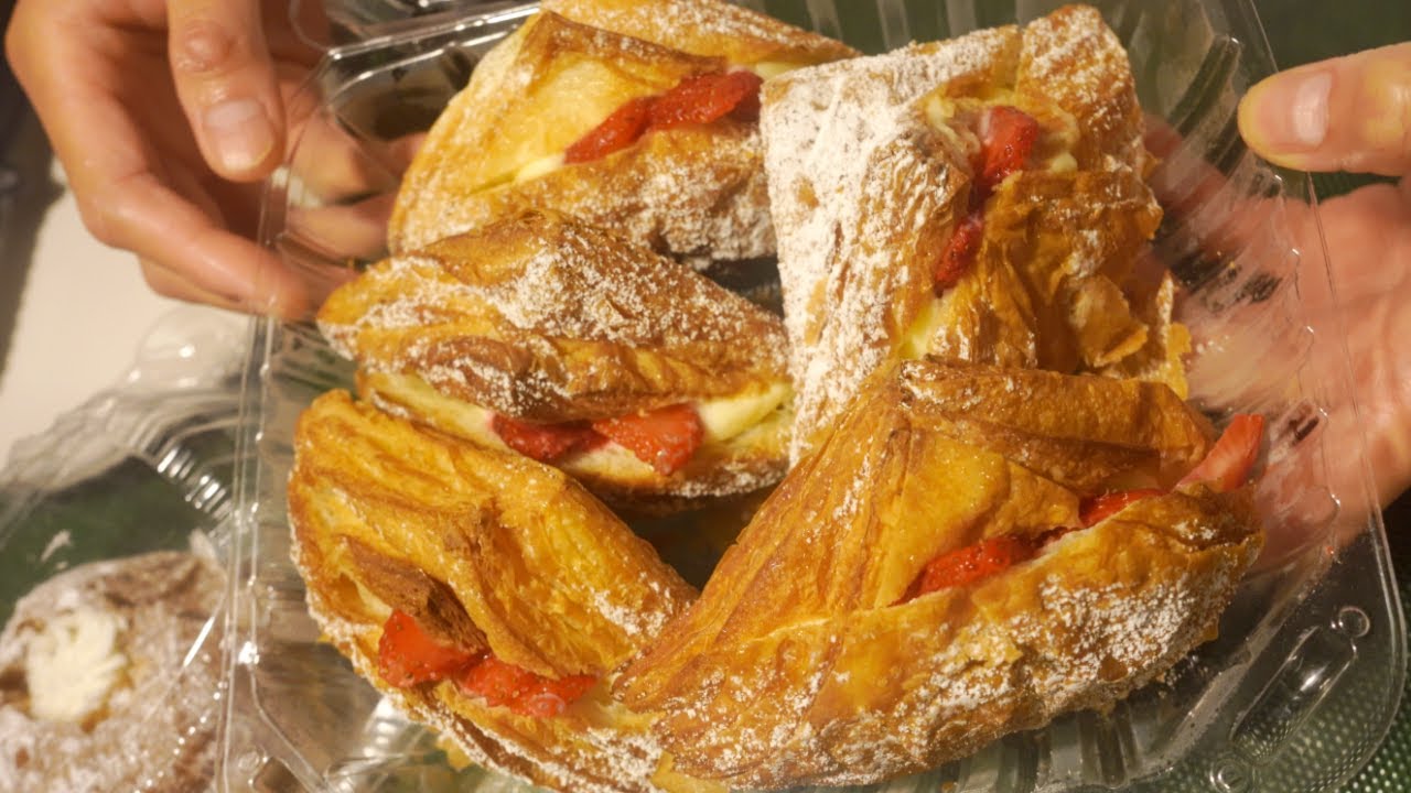 Cream Pan Japanese Bakery, Tustin/Fountain Valley, CA - Strawberry ...