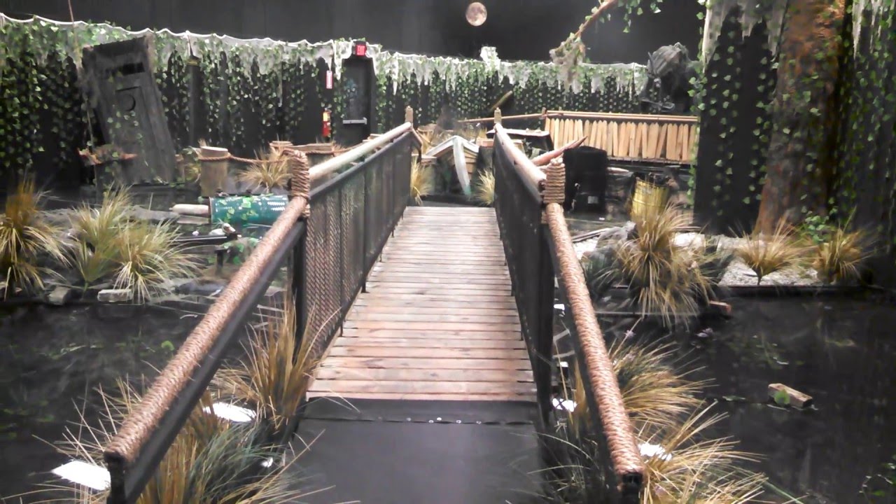 HALLOWEEN PROP ROCKING BRIDGE PROP - YouTube