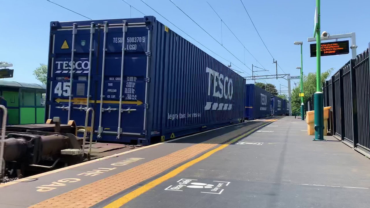 Freight train for Tesco going through Long Buckby - YouTube