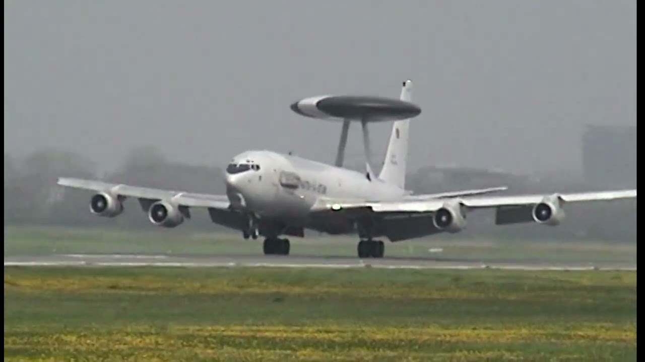 RARE AWACS 707 visit , Ostend Airport 2006 - YouTube