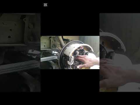 How to change || Mitsubishi Rosa Bus || Front Brake shoe || Replace ...