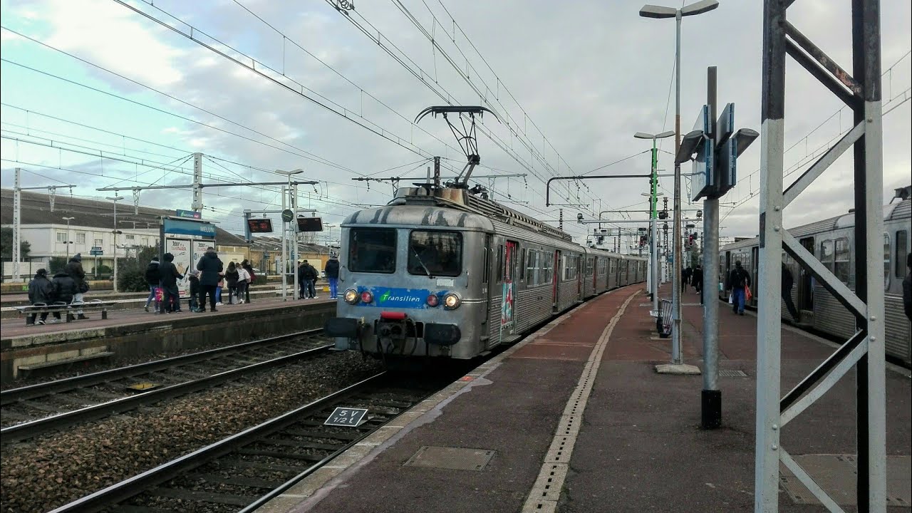 Voyage à bord d'une Z5300 sur la ligne R du Transilien - YouTube