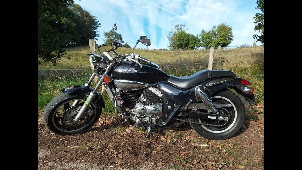 KYMCO VENOX 250 - YouTube