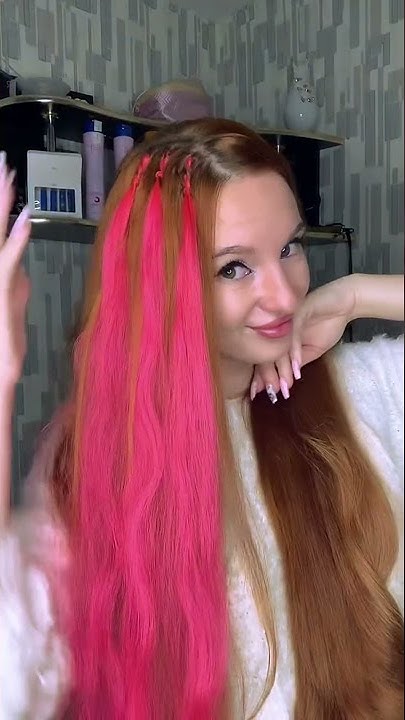 Добавляем яркие пряди канекалона в прическу #канекалон - YouTube