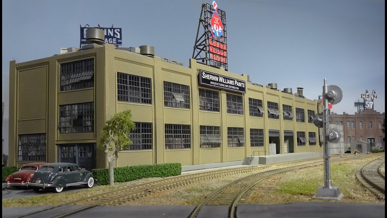 BUILDING LARGE MODEL RAILROAD INDUSTRIES - YouTube