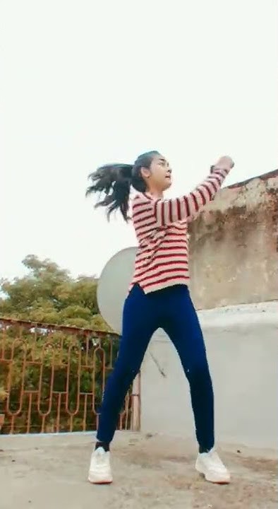 #shorts #trending #dance #heatwaves song - YouTube