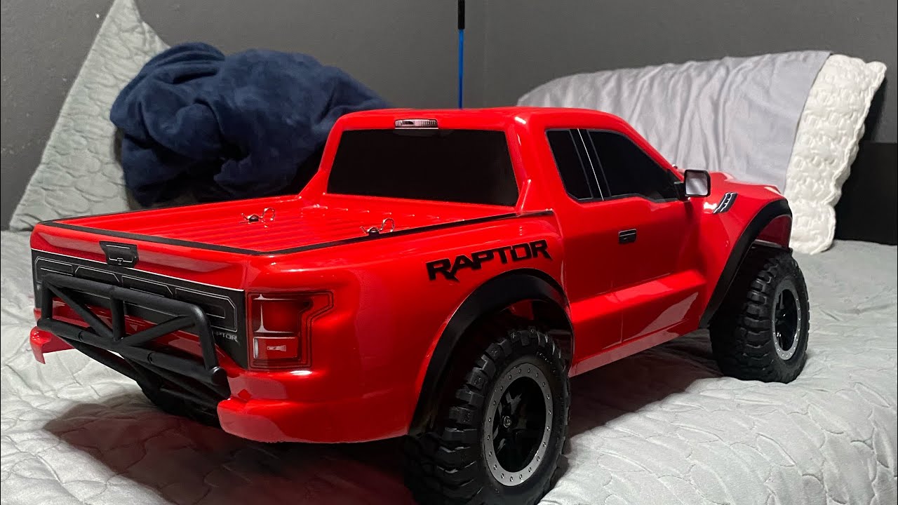 Traxxas Slash Raptor Edition Unboxing - YouTube