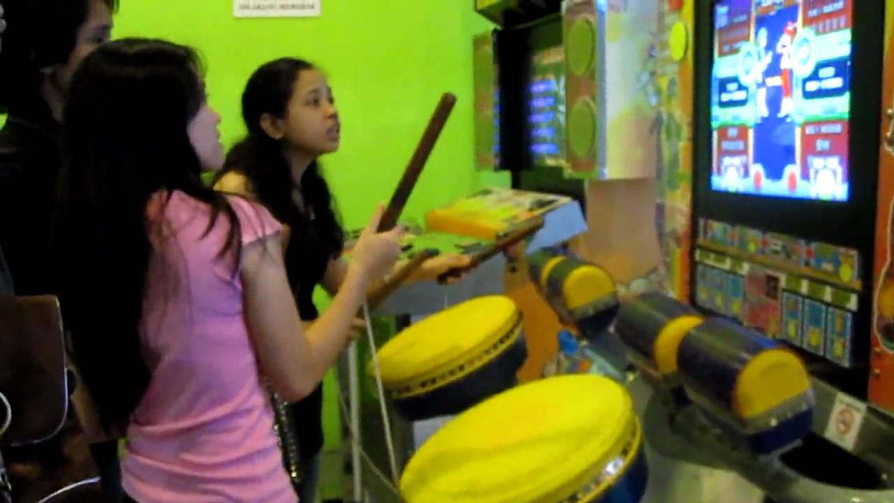 a day at the arcade part 2 - percussion master - YouTube