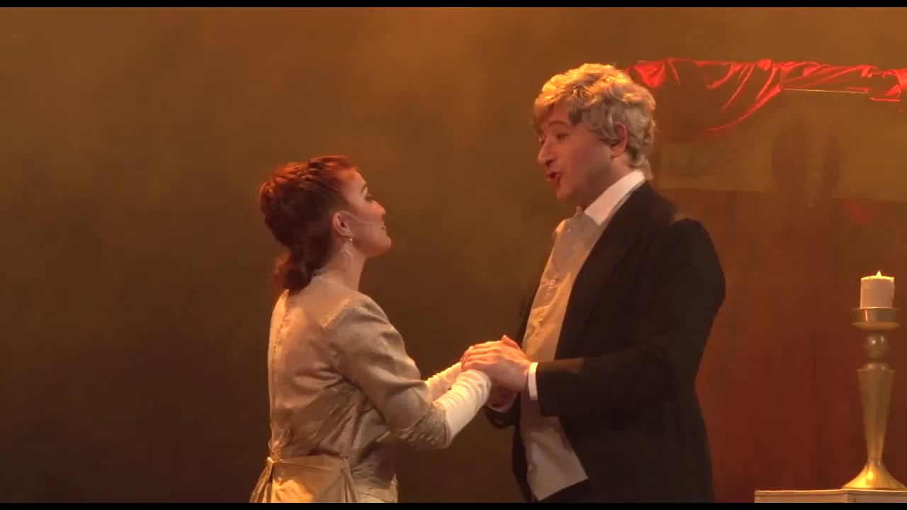 EMMA CON SIR DANVERS-JEKILL & HYDE - YouTube