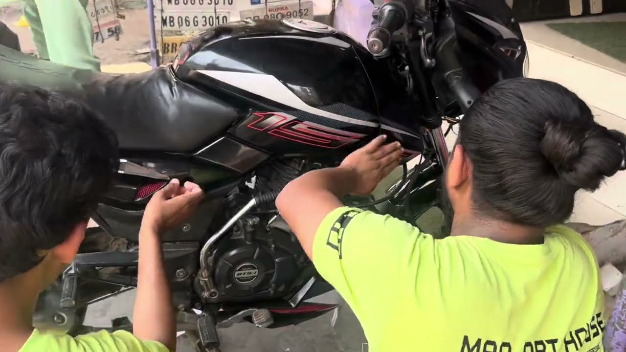 Pulser 150 modification || changing old pulser 150 sticker || pulser ...