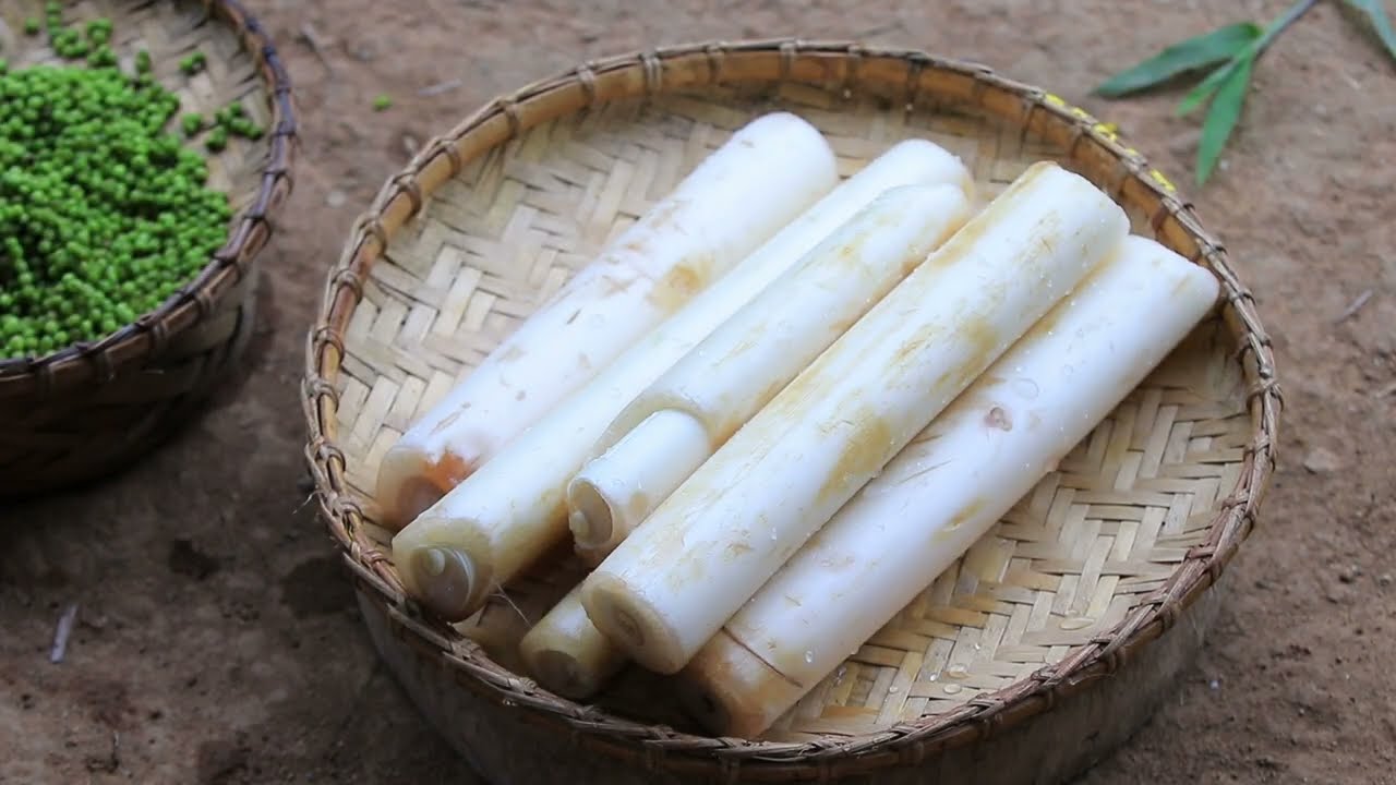Cooking banana pulp(ubod) for dinner! Yes, it's edible! | Filipino ...