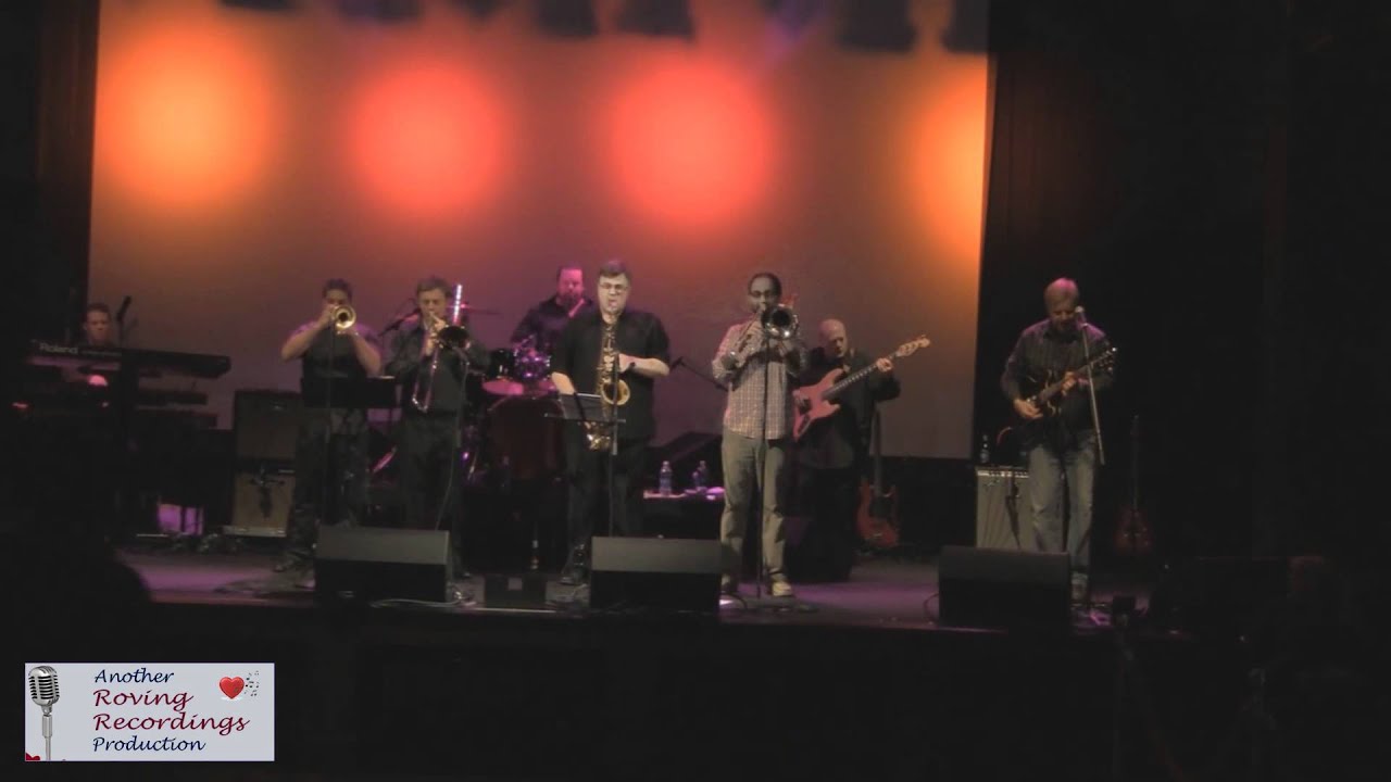 Boston Horns @ Showcase Live, Foxboro, MA - YouTube