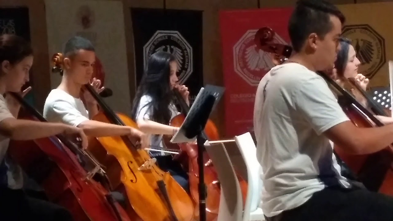 Concierto chelo semana de cuerdas 2018 - YouTube