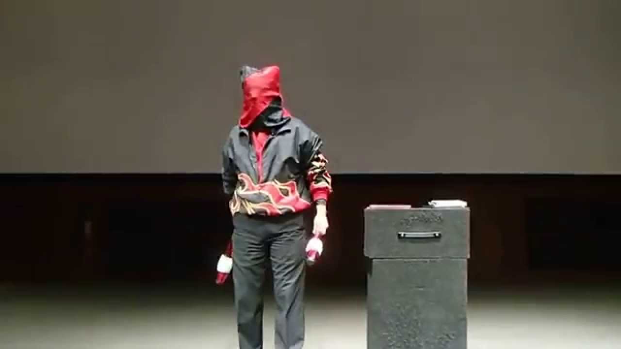 Jason Levinson & Co presents Chuck B blindfold juggling - YouTube