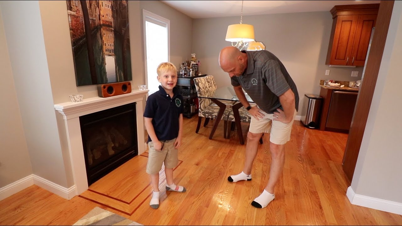 Barrett Taught Me The Floss Dance! - YouTube