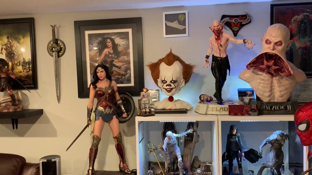 TOTS Pennywise Mask Repainted w/glass eyes - YouTube