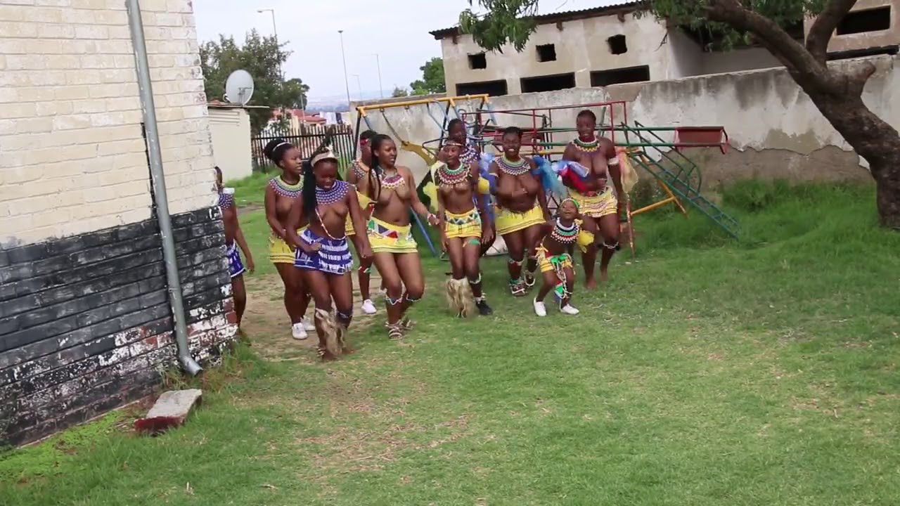 Best African Girls Dance😮😮 - YouTube