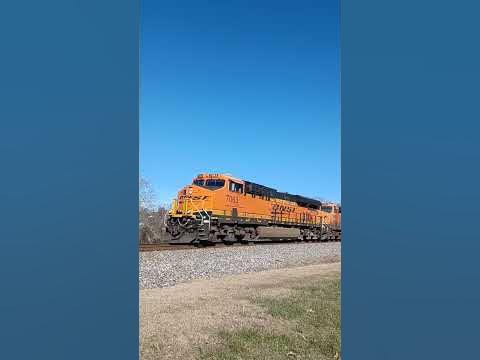 Super-FAST BNSF QUAD "Flew thru Alto- Huge Horn BLAST" Beastly BNSF #7063 led BIG NS #283 ...