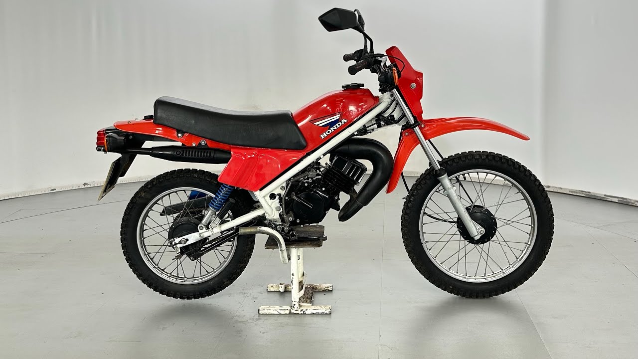 Honda MT50 - YouTube