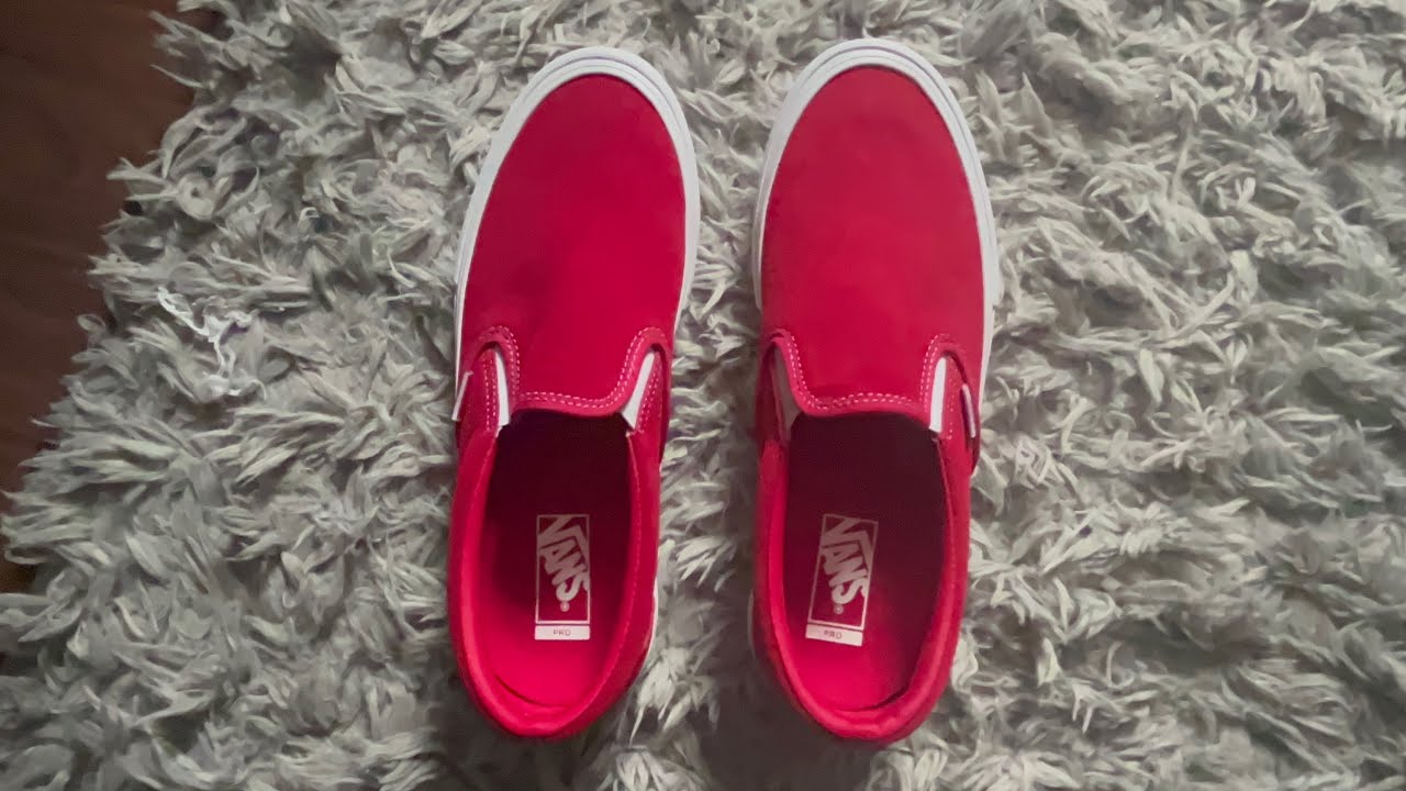 Unboxing/Trying On my Red Vans Off The Wall Shoes @vans - YouTube