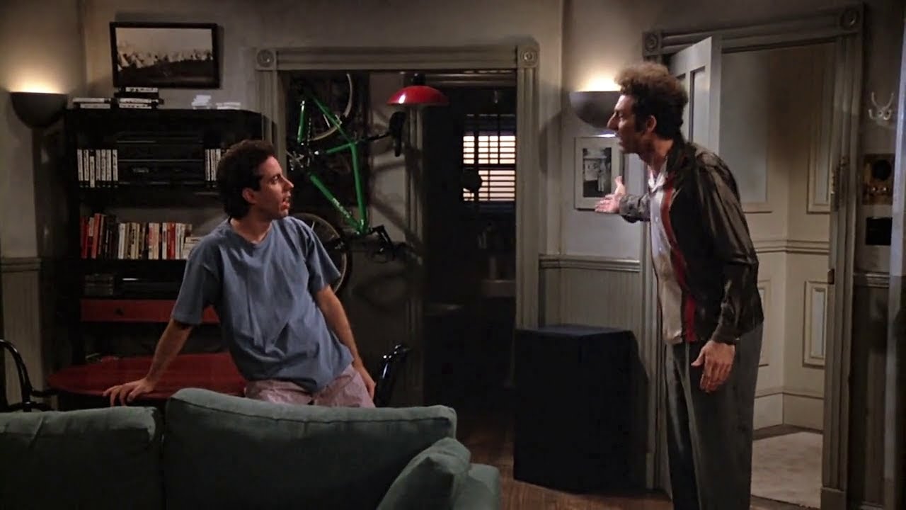 Kramer scared Jerry | Seinfeld S03E23 - YouTube