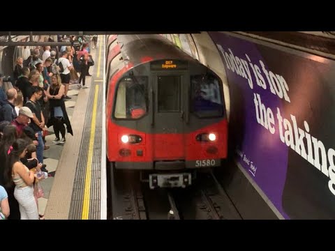 Northern Line Train Arriving At Waterloo - YouTube