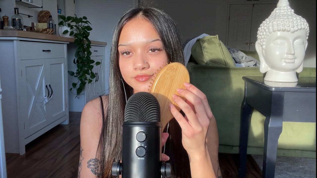 ASMR || gentle tapping on objects :) - YouTube