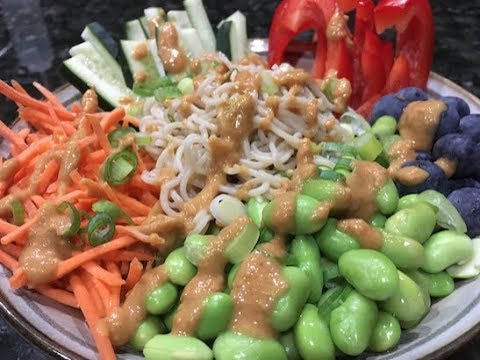 Eat To Live (Day 24) - Ramen Buddha Bowl With Peanut Lime Sauce - YouTube