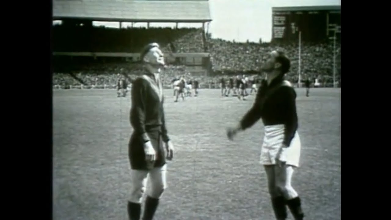 Norm Smith - Melbourne - 210 games, 546 goals - 4 x Premiership Player ...