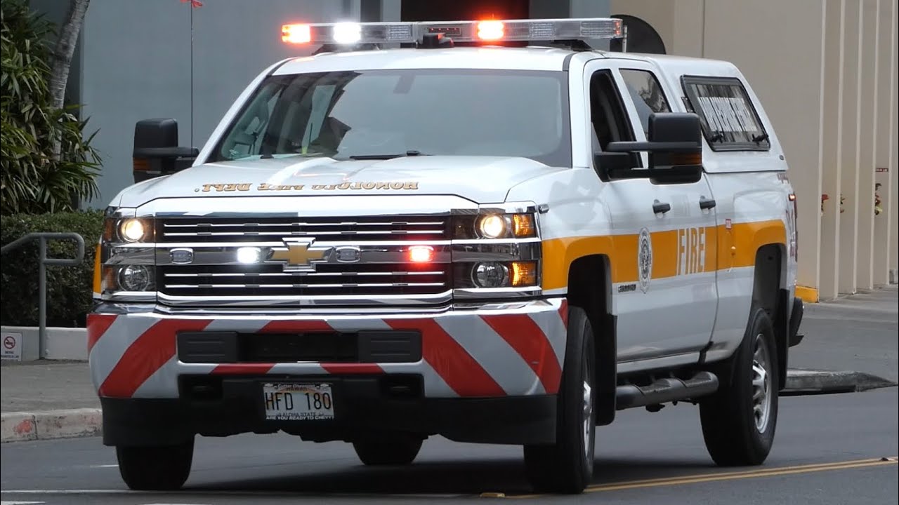 Honolulu Fire Dept. RRV 2 Responding - YouTube