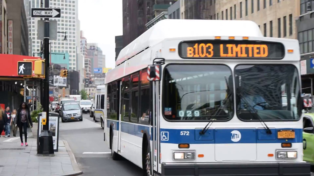 Canarsie-bound C40LF (572) B103 Limited bus at Flatbush/Lafayette ...