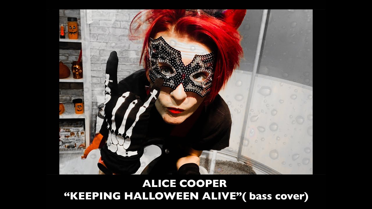 Alice Cooper “ Keeping Halloween alive” ( bass cover) - YouTube