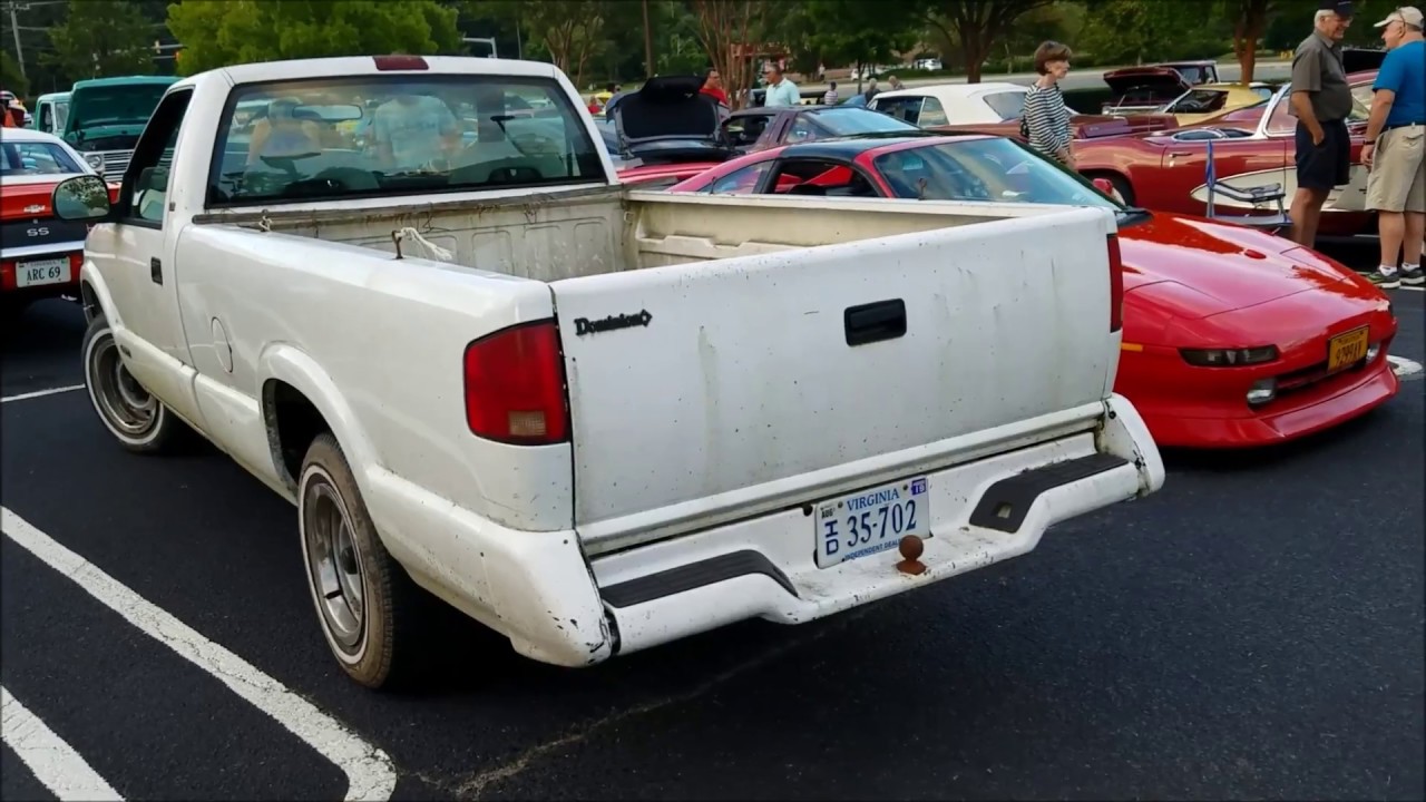 Bad parking at car shows with ugly cars :( - YouTube