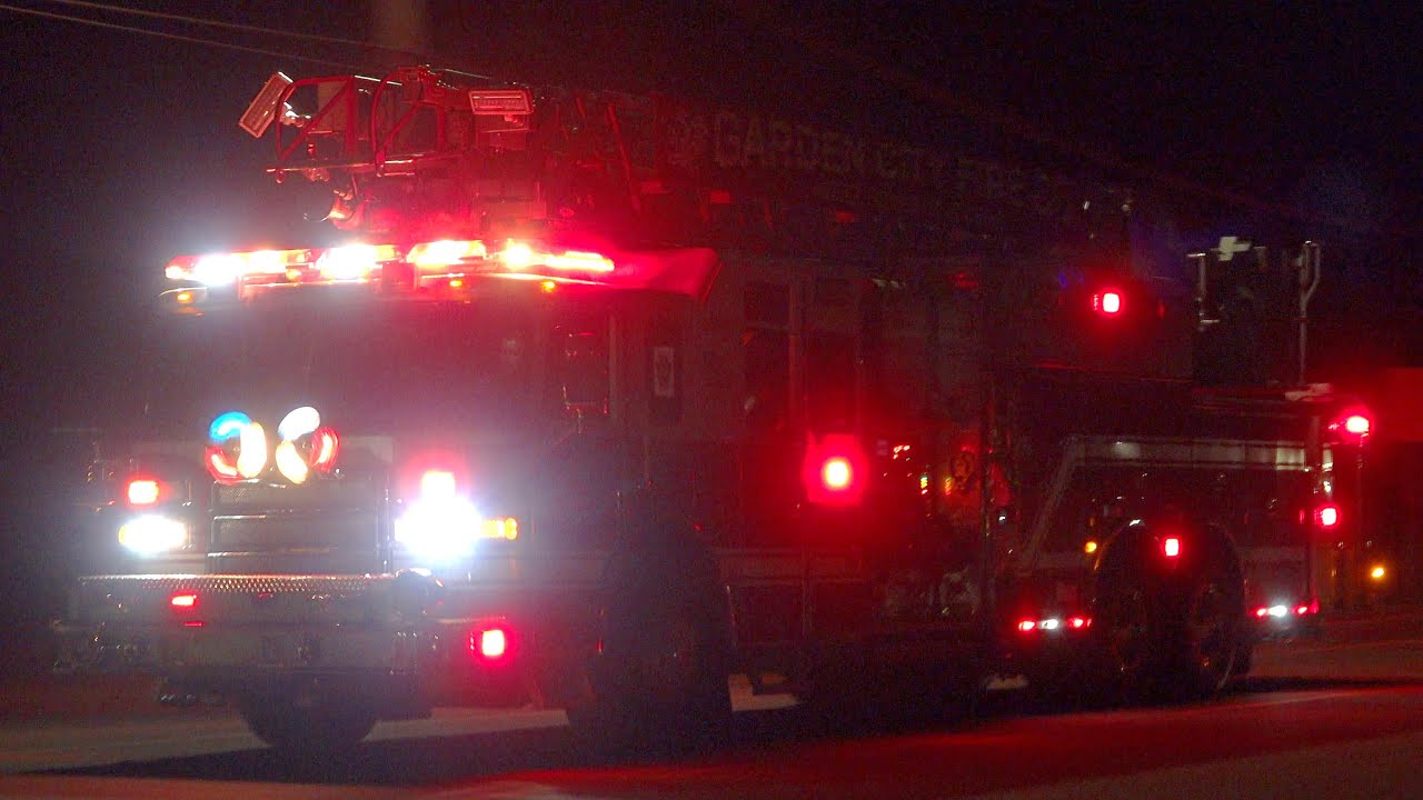 Garden City Fire Department Ladder 65, Swarthmore Police Unit & Media ...