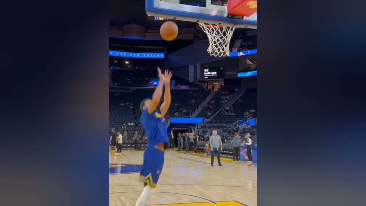 Stephen Curry bounce pass dunk! - YouTube